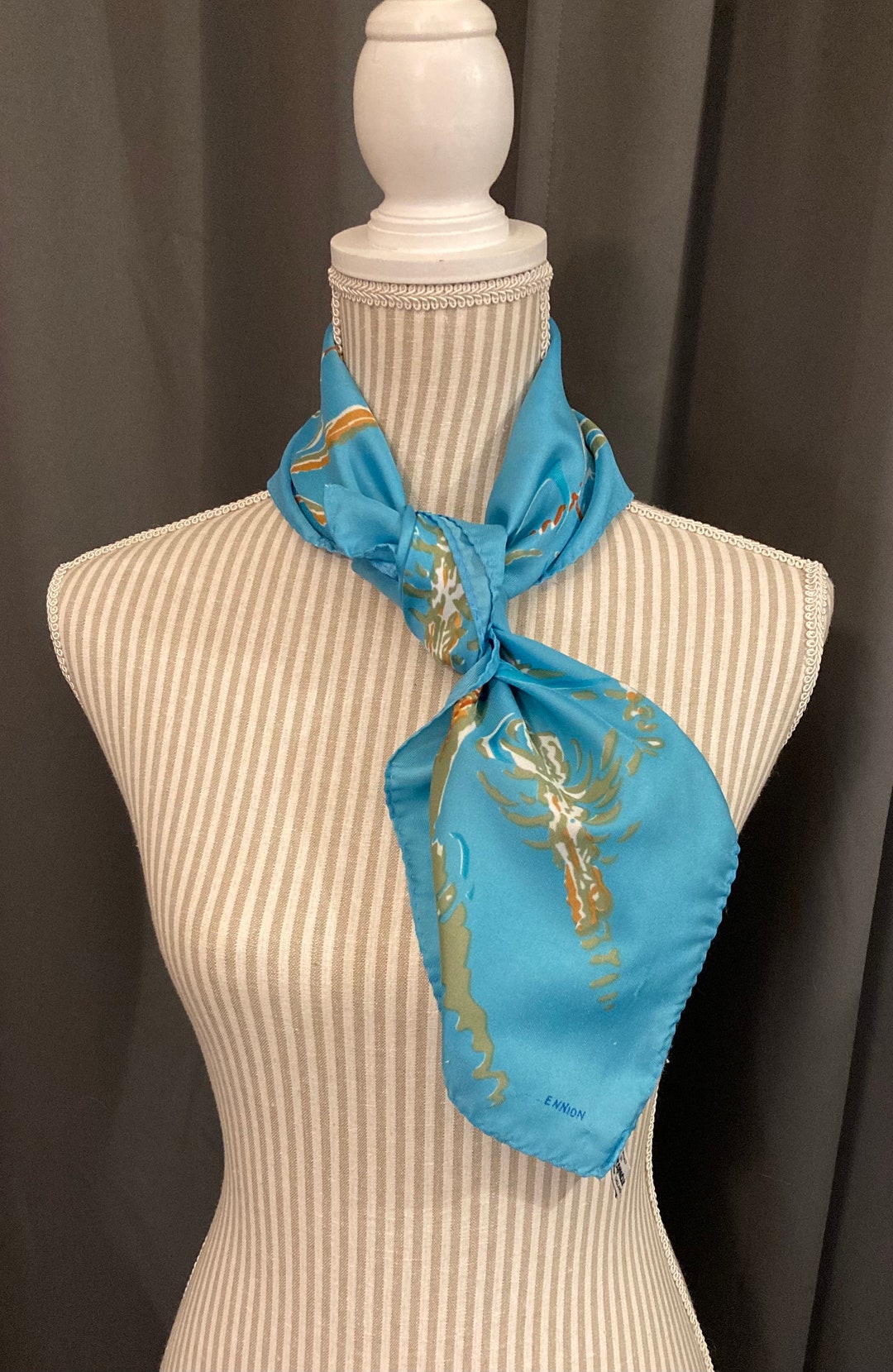 Vintage 1970s Jacqmar of London RSPB Robin Scarf – Red Breast Bird ...