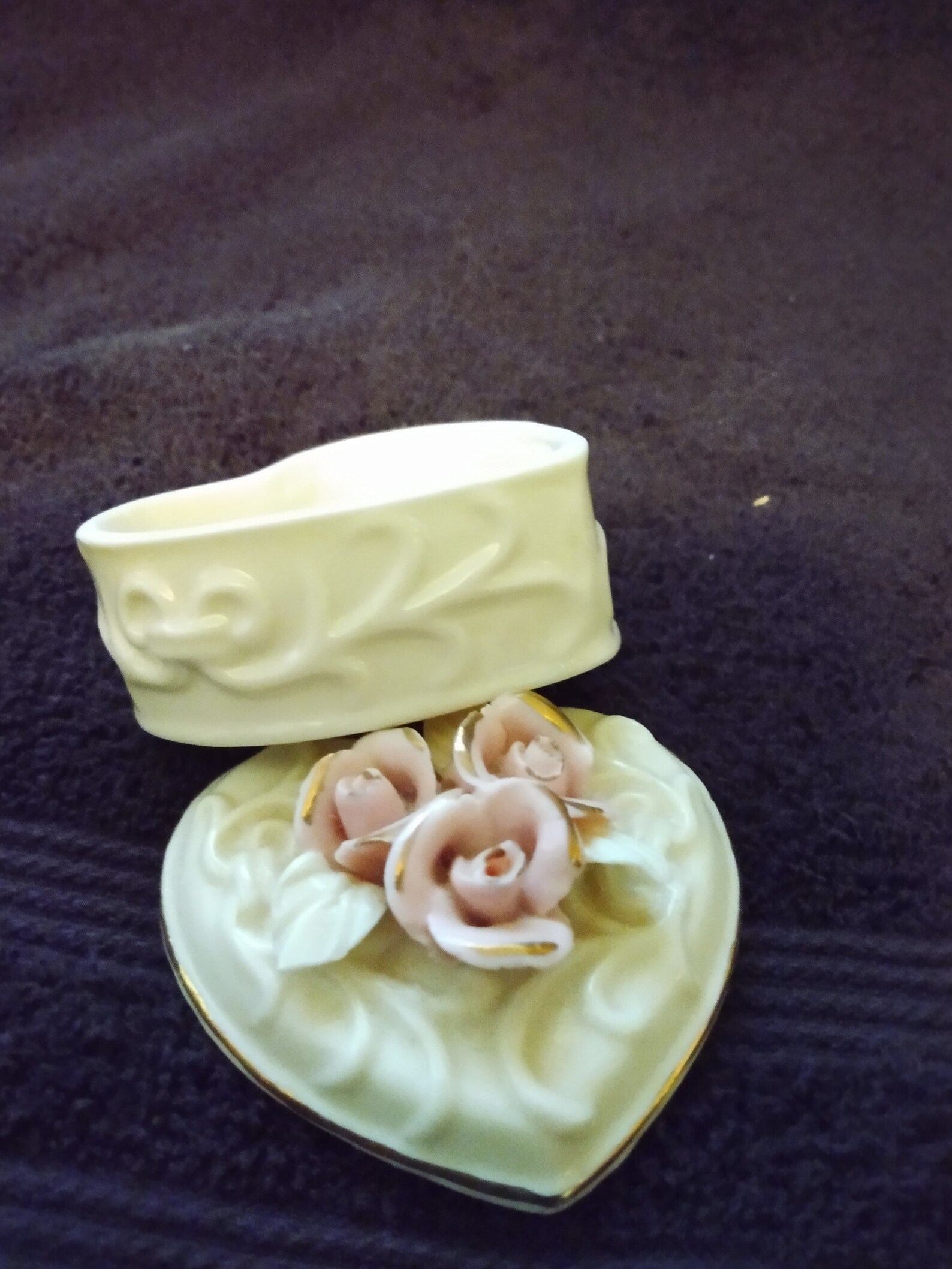 Vintage Porcelain Heart Trinket Box - Etsy