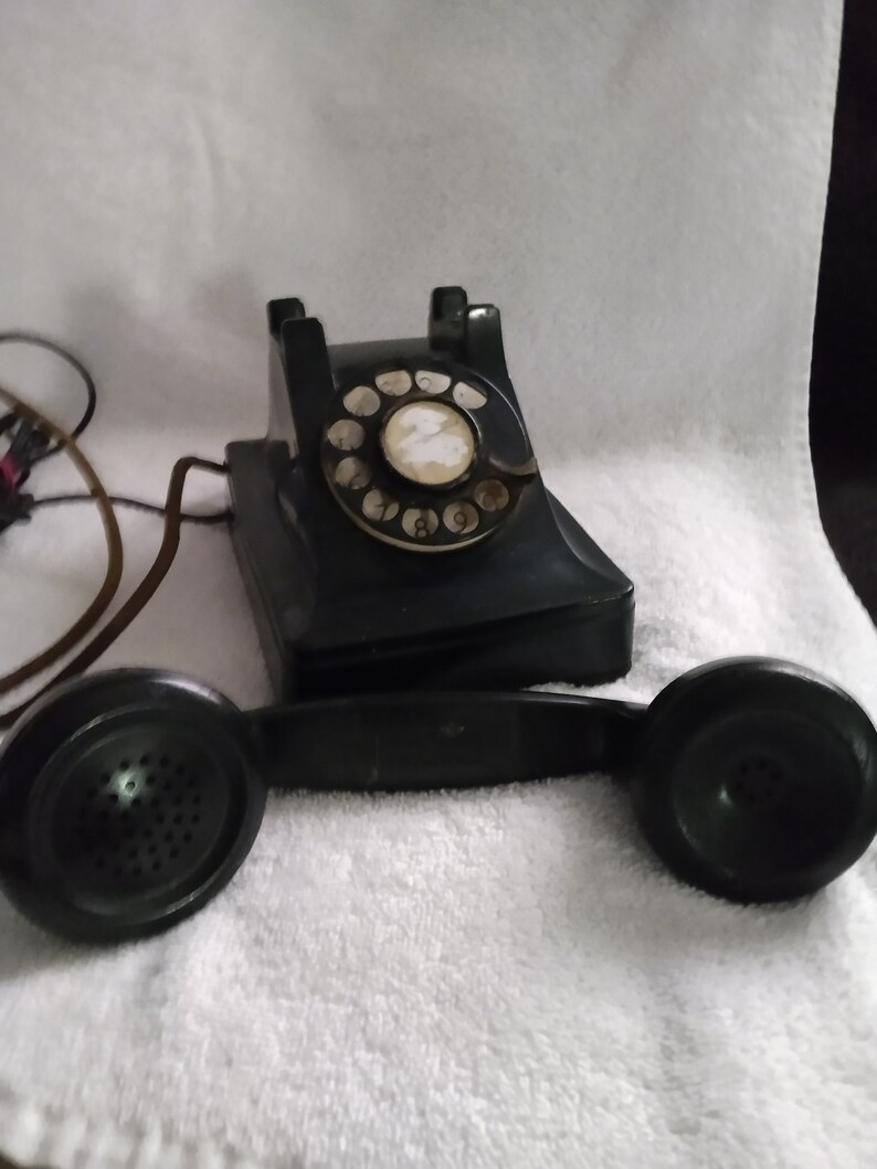 Vintage Rotary Dial Telephone - Etsy