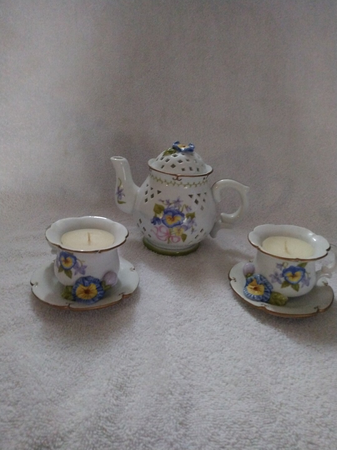 Vintage Avon Teapot Tea Light Holder and Two Matching Teacups and ...