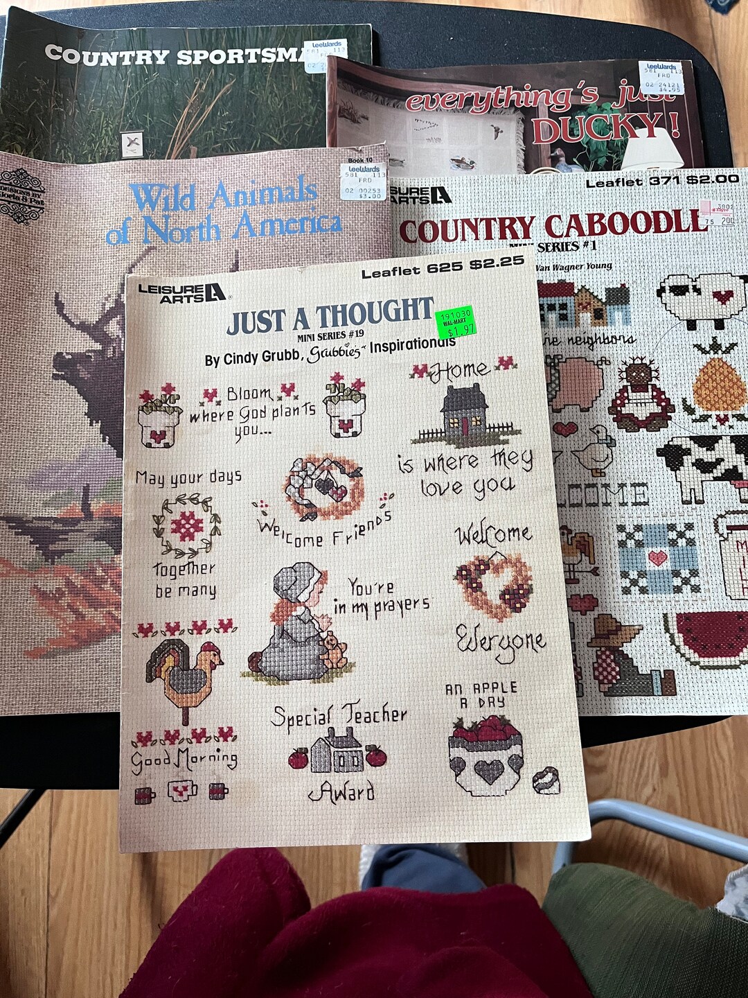 Lot of 5 Cross Stitch Pattern Books - Etsy