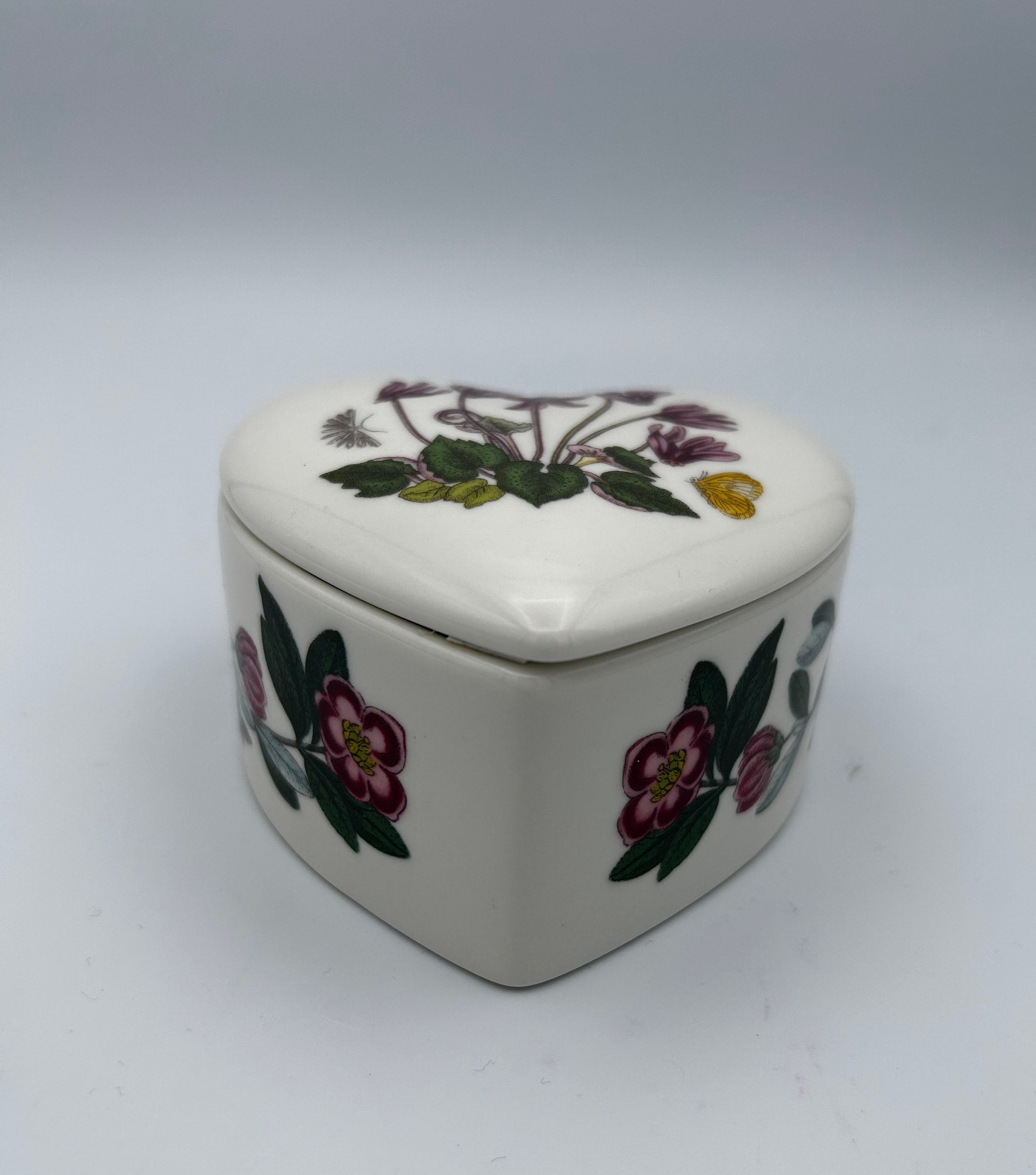 Portmeirion Botanic Garden Collection Cyclamen Mini Heart-shaped ...