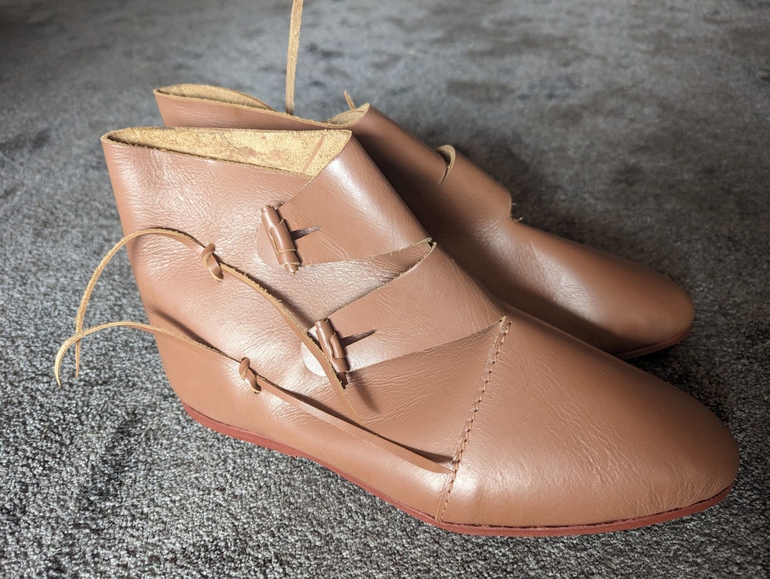 Handmade Viking Era 2 Toggle Boots – Authentic Medieval Reenactment ...