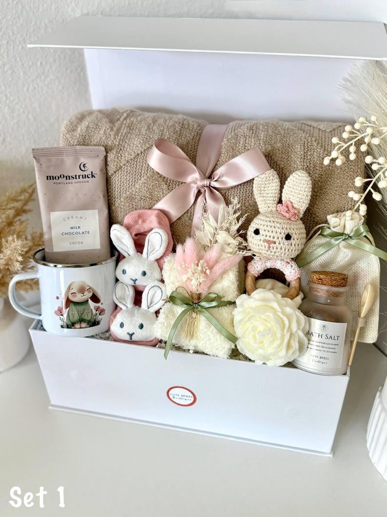 New Mom & Baby Gift Box for Women After Birth Baby Gift Basket ...