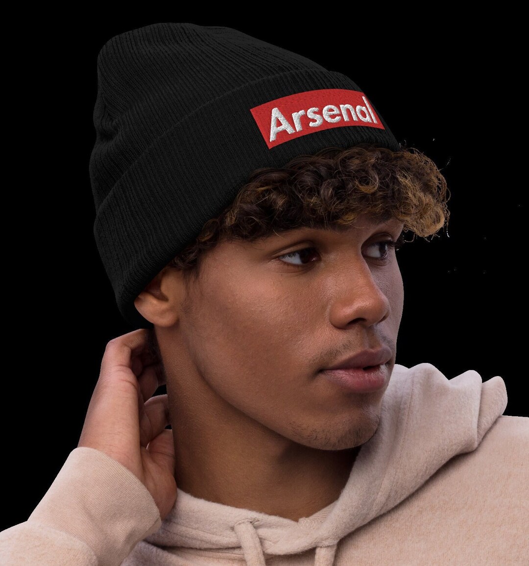 Knitted Hat With Embroidered Badge for Arsenal Football Fan Unique ...