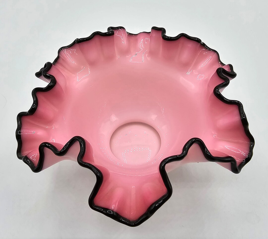 Vintage 1953 Fenton Black Rose Crest Ruffled Edge Bowl - Etsy