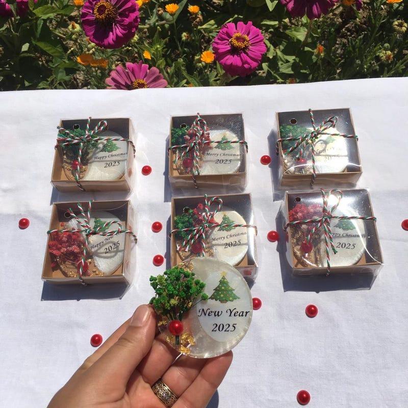 2025 Gifts for Coworkers - 60+ Gift Ideas for 2024