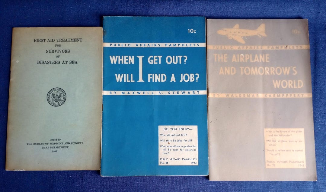 1943 Military Pamphlet Set, Navy Sea Disaster Handbook - Etsy