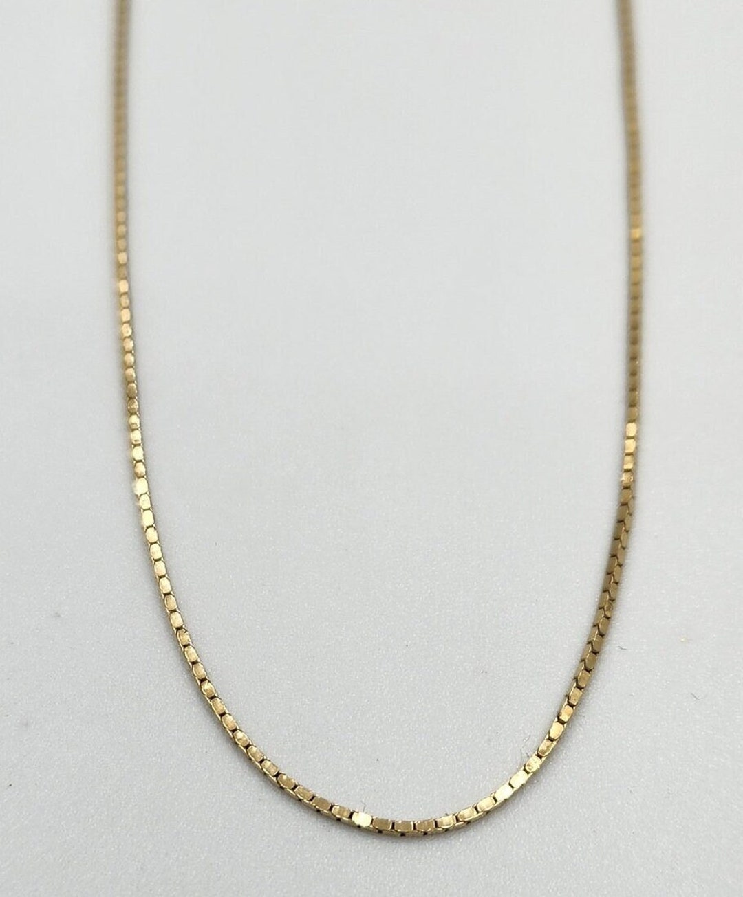 14k Yellow Gold .75mm, 18" Box Chain - Etsy