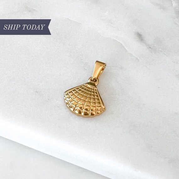 ELLA Mermaid Shell Pendant Beach Sea Lover Necklace Gold - Etsy