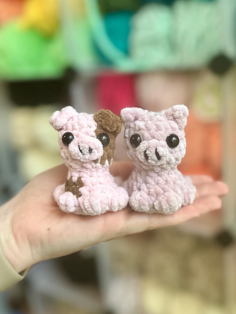 Peaches Pig Pattern- PDF Crochet Pattern- Muddy Piggy Mod- Market Makes ...