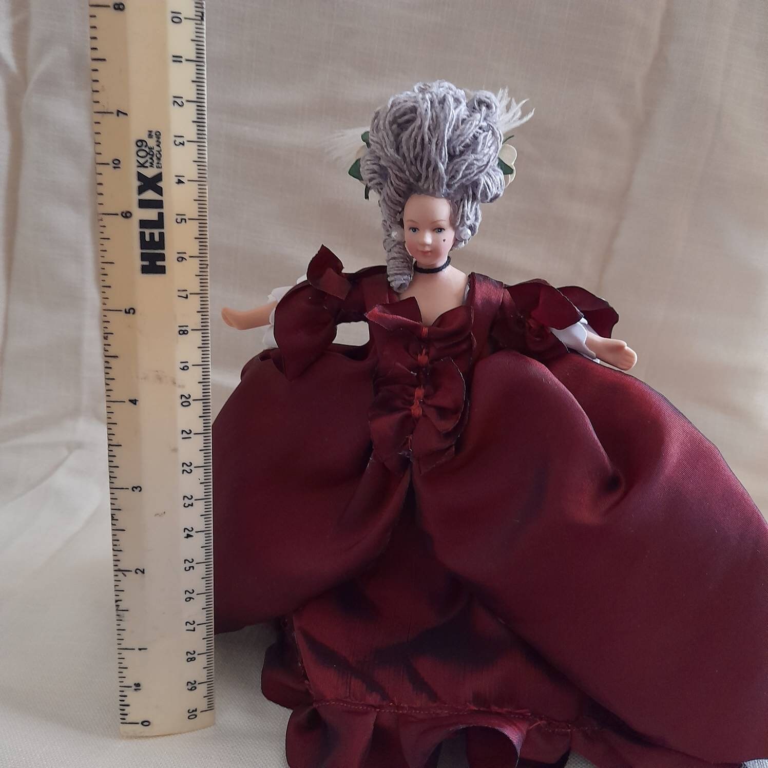 Lady Anne De Berry 18th Century Doll House Figure in Robe a - Etsy UK