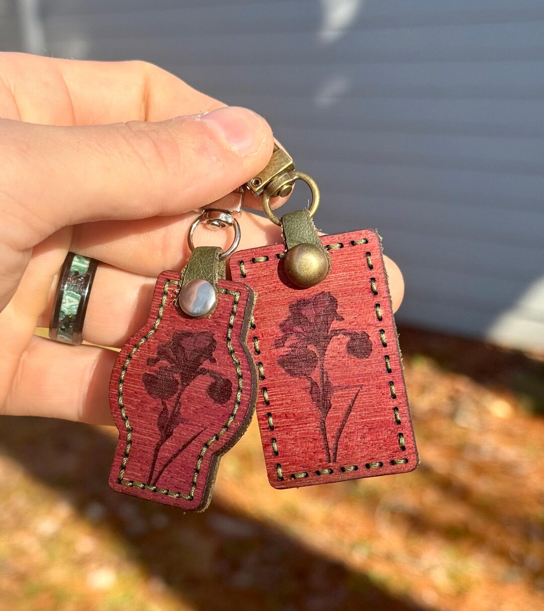 Purple Heart Iris Keychain – Leather & Wood - Etsy