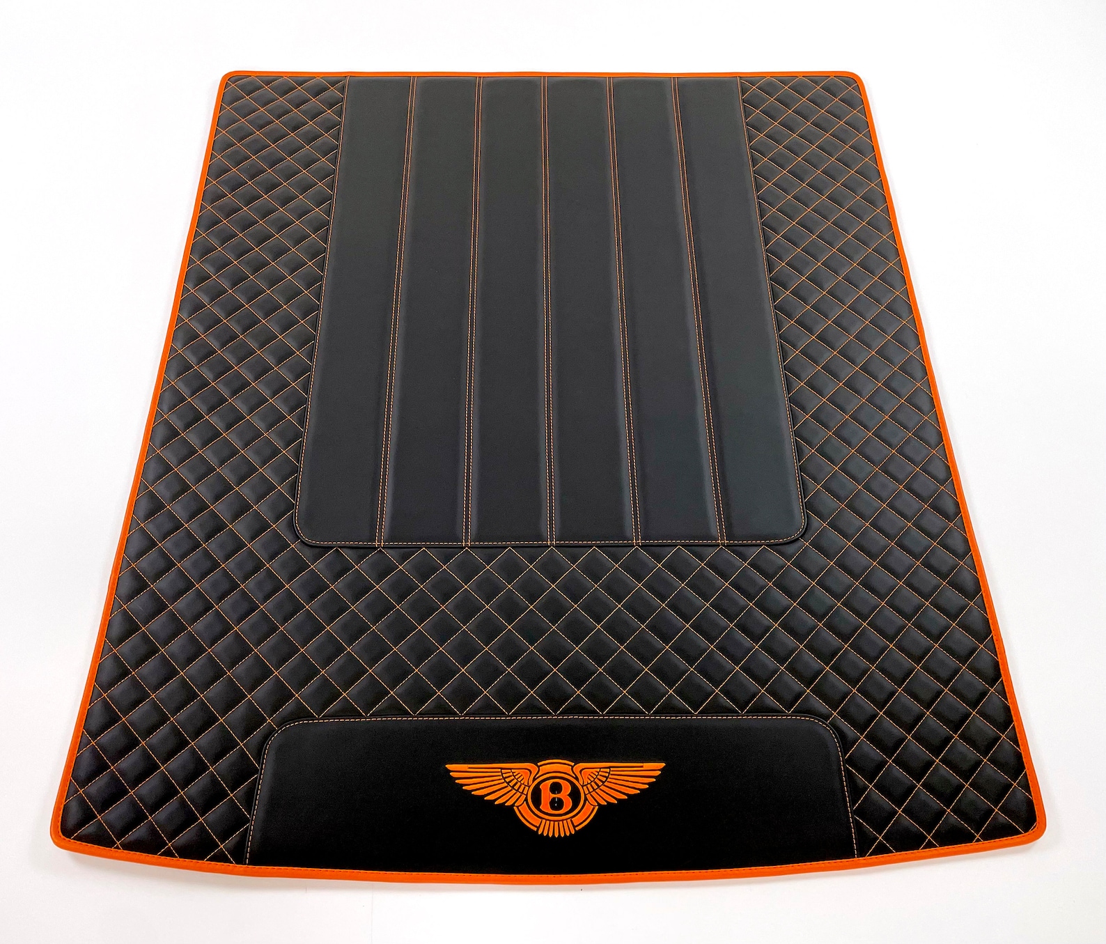 Bespoke Floor Mats, Matching Trunk Mat, 2 Pillows Fit Bentley Bentayga ...