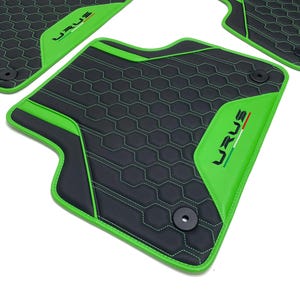 Lamborghini Urus Bespoke Floor Mats, Trunk, and 2 Pillows Black/green ...