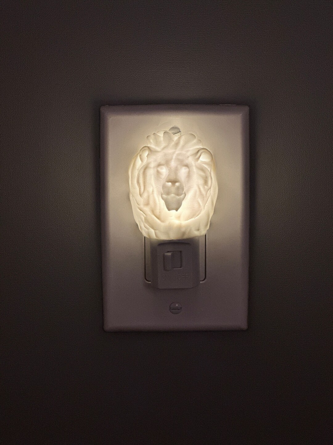 Lion King Night Light Plug in LED Animal Decor for Bedside Lighting ...
