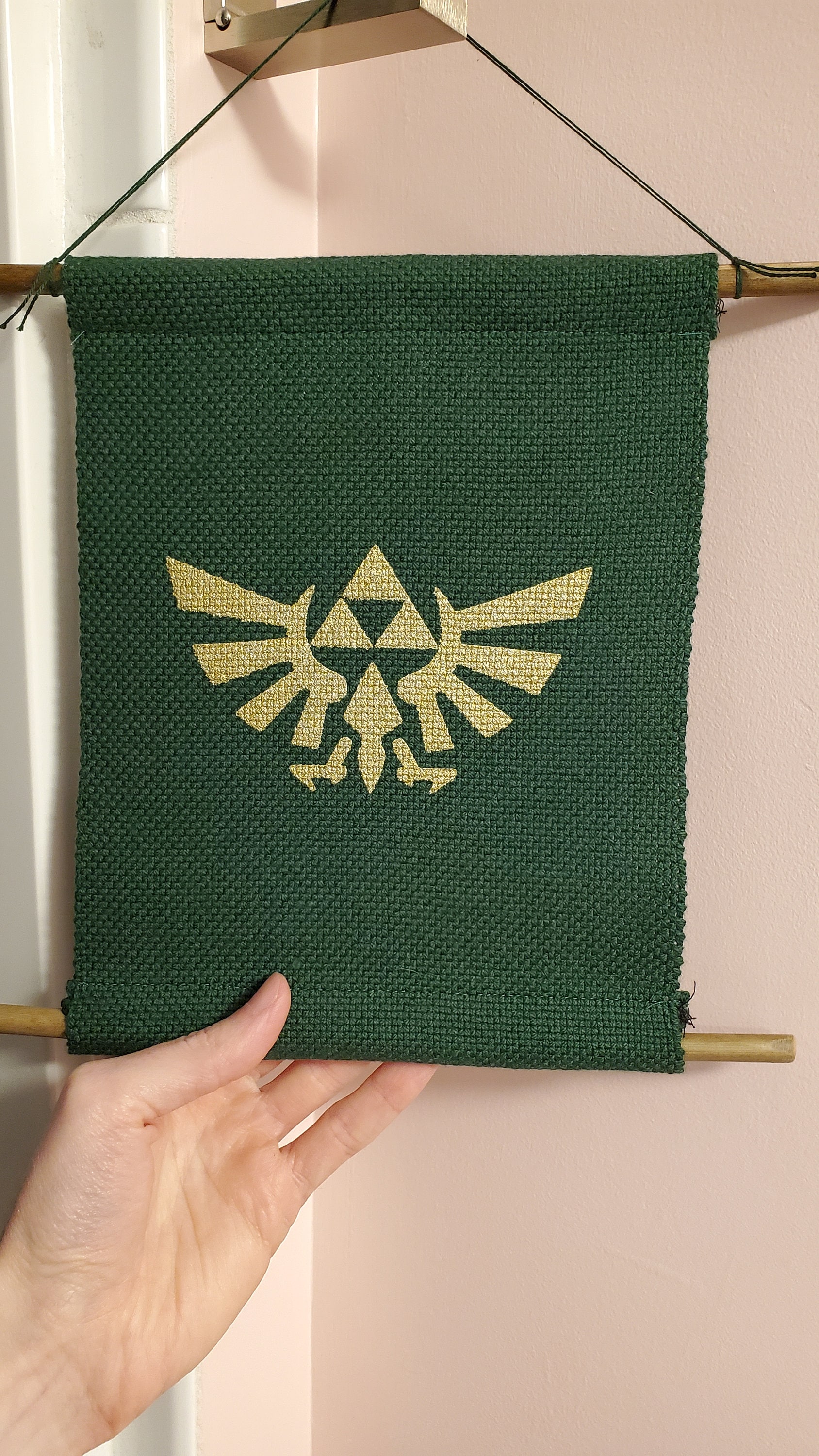 Legend of Zelda Tapestry, Hyrule Royal Crest Wall Hanging - Etsy