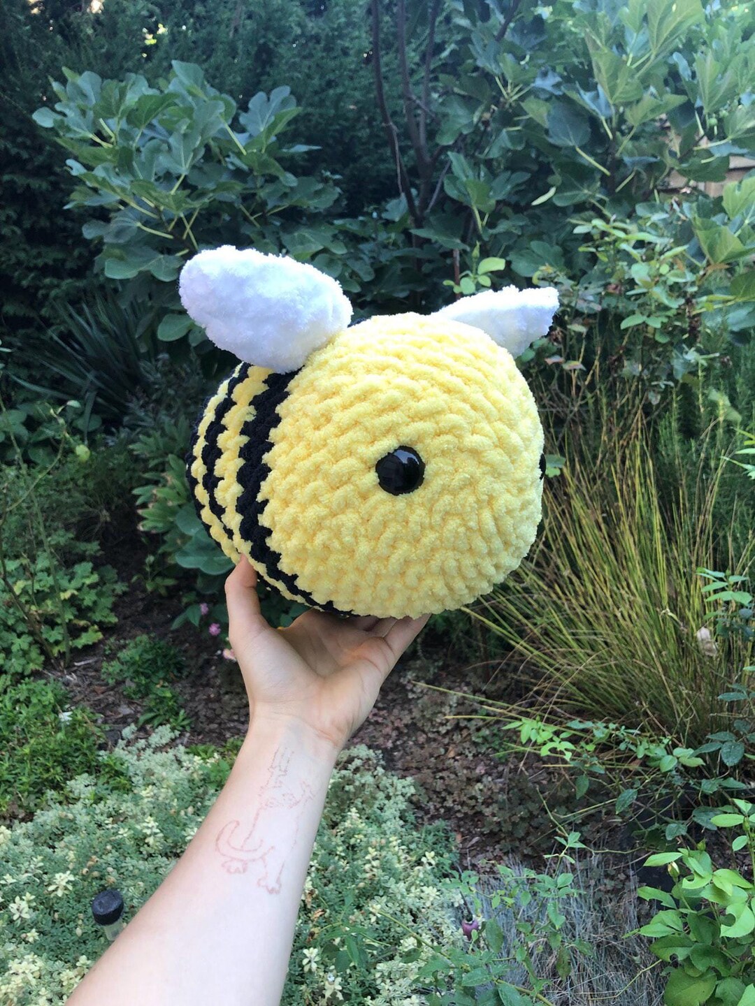 Jumbo Fluffy Crochet Bee Plush - Etsy