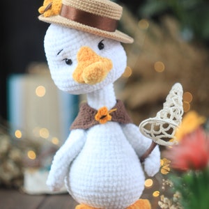 Crochet Goose Pattern. Amigurumi Goose in a Hat With Bandana and ...