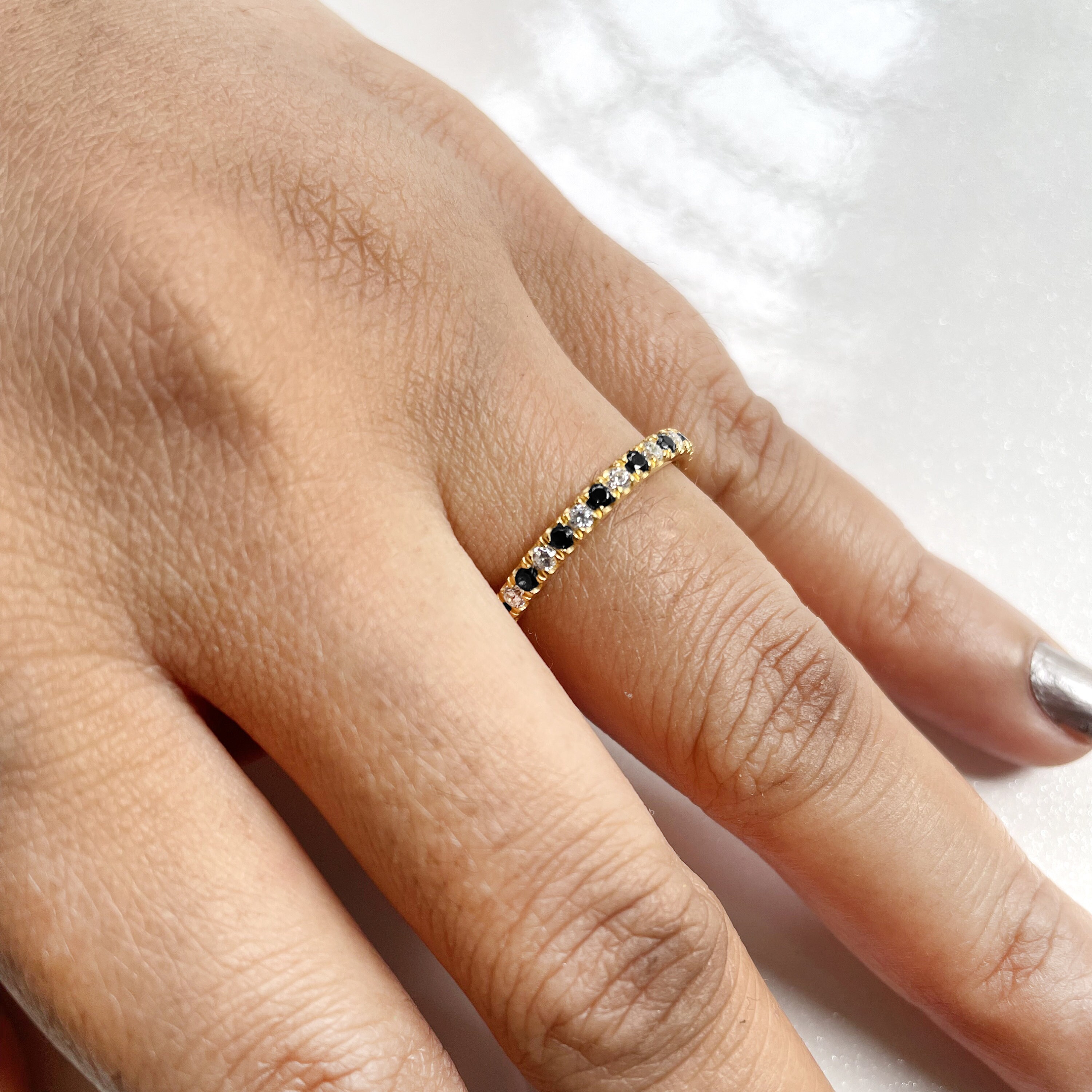 2mm Wide Alternate Black & White Diamond Wedding Band for - Etsy