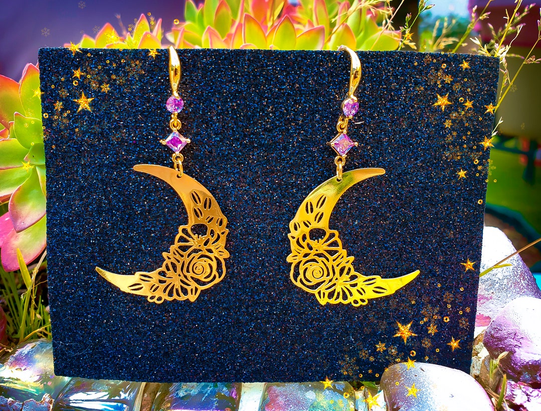 Final Fantasy VII Tifa's Crescent Moon Inspired Earrings Wall Market ...