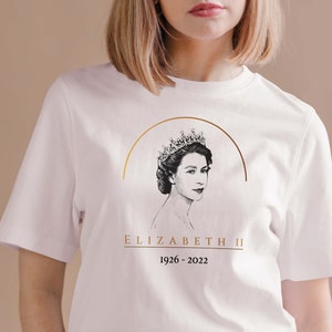 Queen Elizabeth II Png, Queen Elizabeth II Emblem, Royal Emblem Design ...