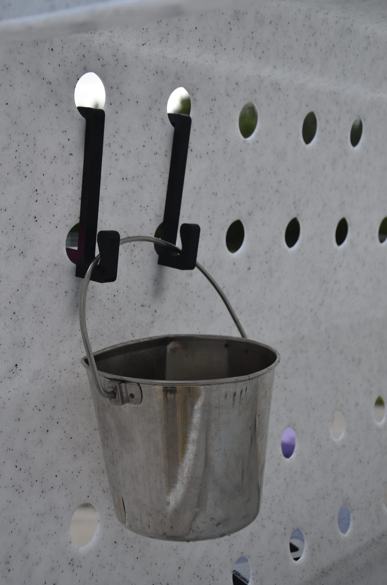 Two Hooks-ruffland Kennel Side Water Bucket Hooks (2) PEGT Pet Safe-no ...