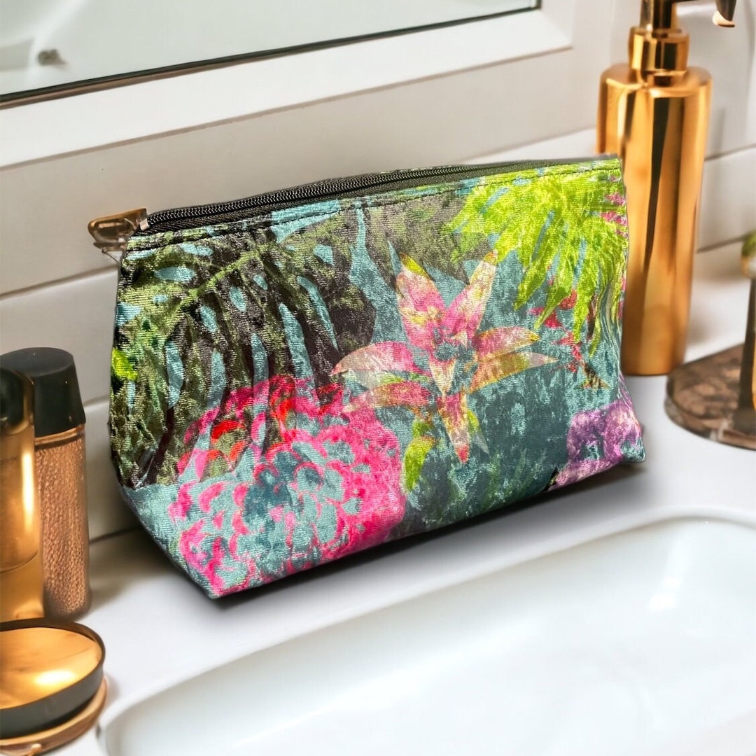 Carlotta Teal Velvet Wash/makeup Bag - Etsy