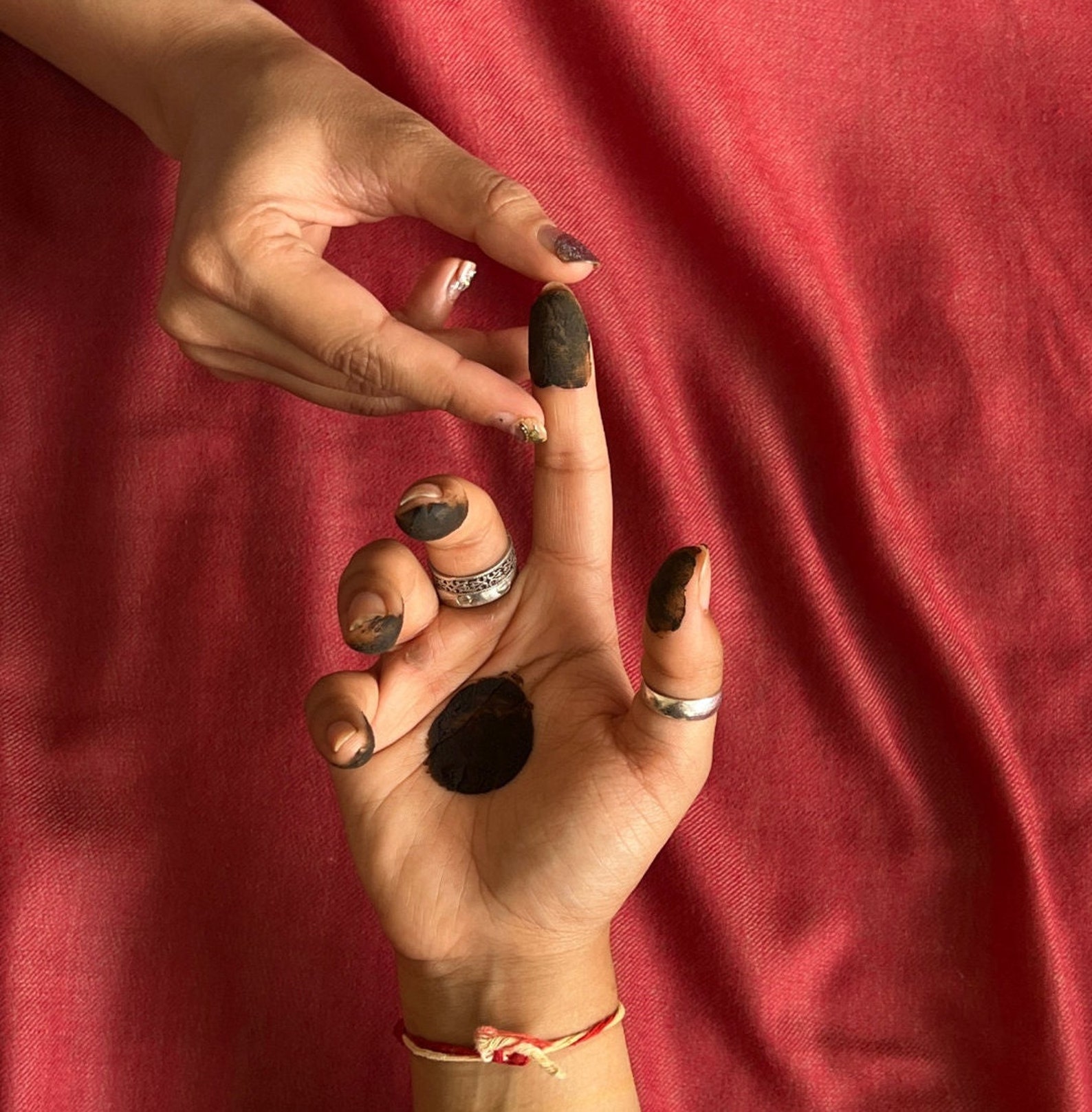 Soft, Light, Sustainable and Handmade, Sindhoori Red/black Pashmina ...