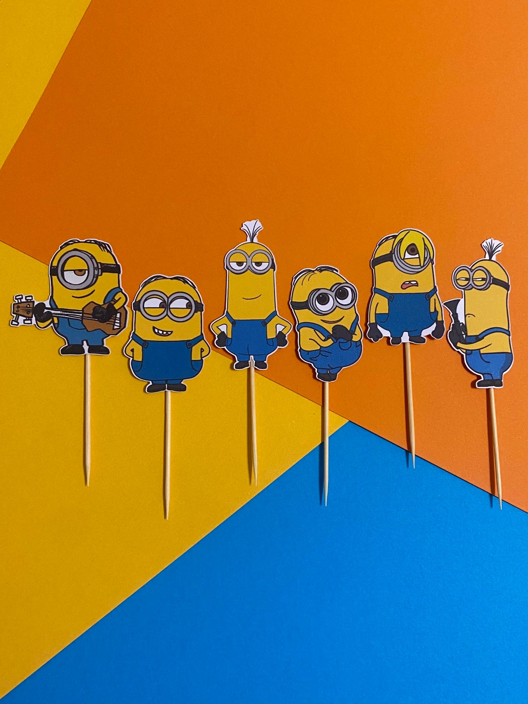 Minions Cupcake Toppers. Cake Topper. Minions Bun Toppers. Despicable ...