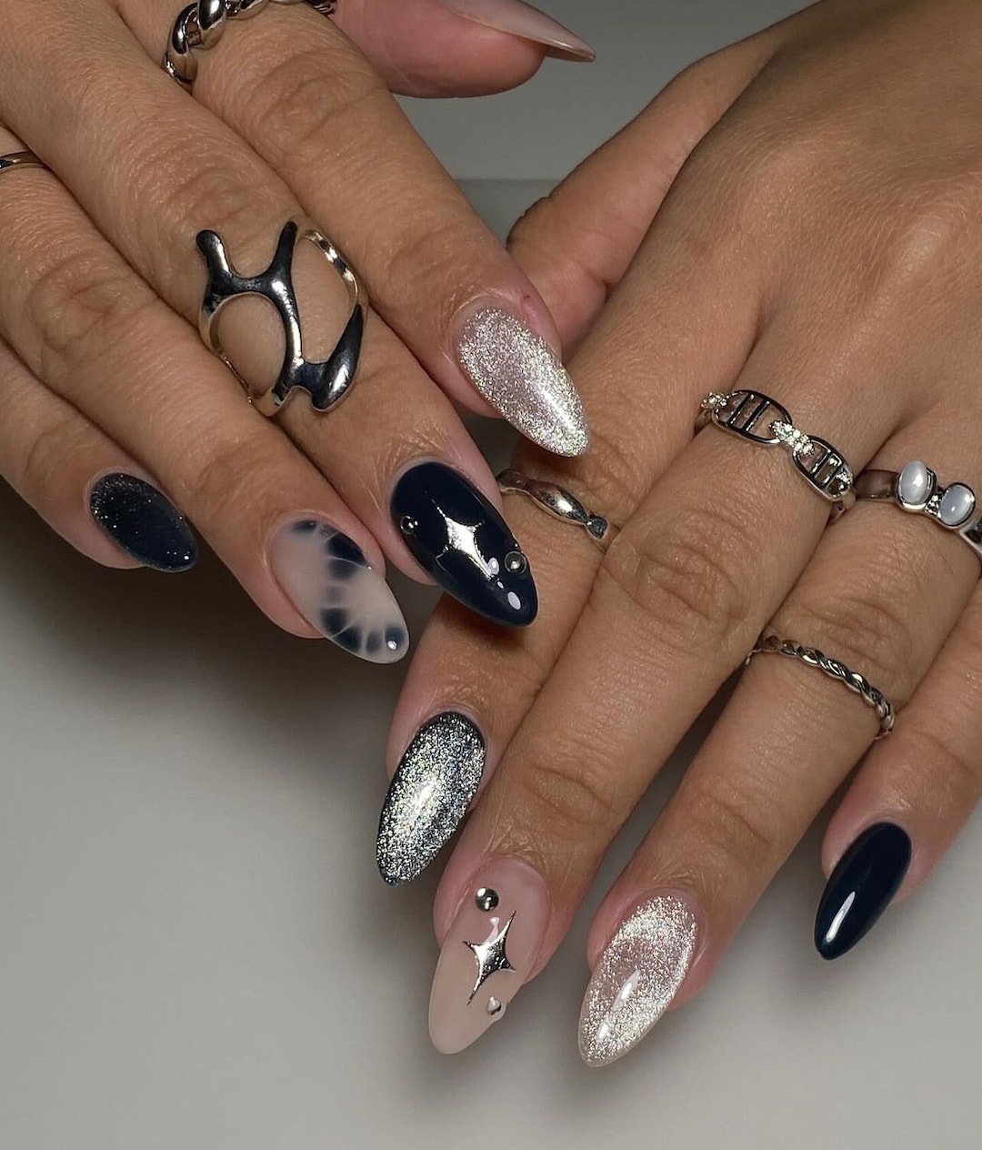 Glitter Black Silver Star Nails /japanese Nails/custom Press on Nails ...