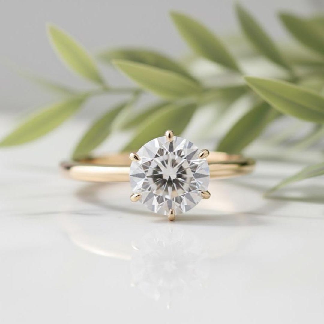 Anillo de compromiso de oro amarillo con diamante cultivado en ...