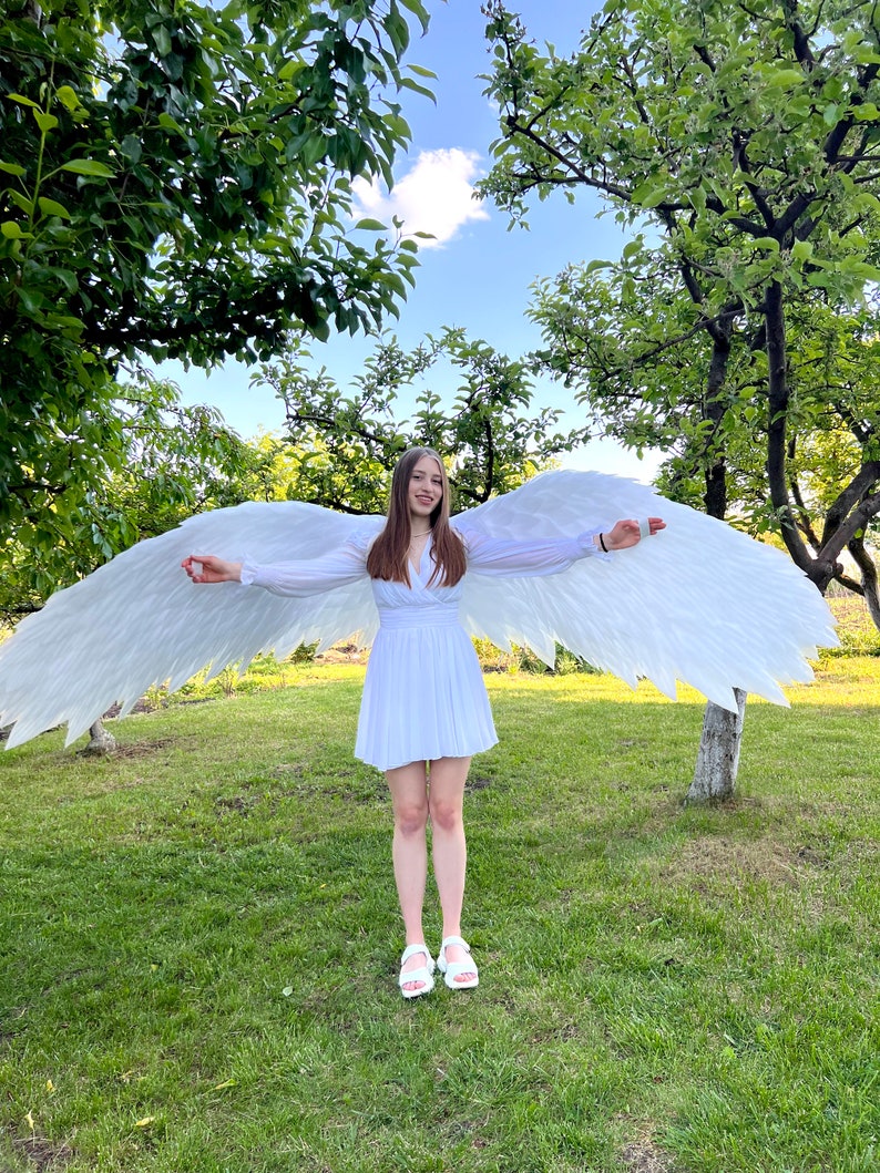 White Moveable Angel Wings for Versatile Cosplay, Wedding, and ...