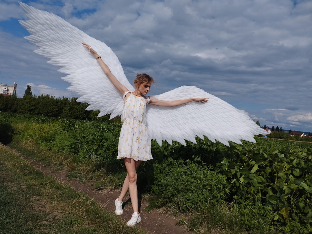 White Artistic Performance Angel Wings - Flexible and Movable for Dance ...