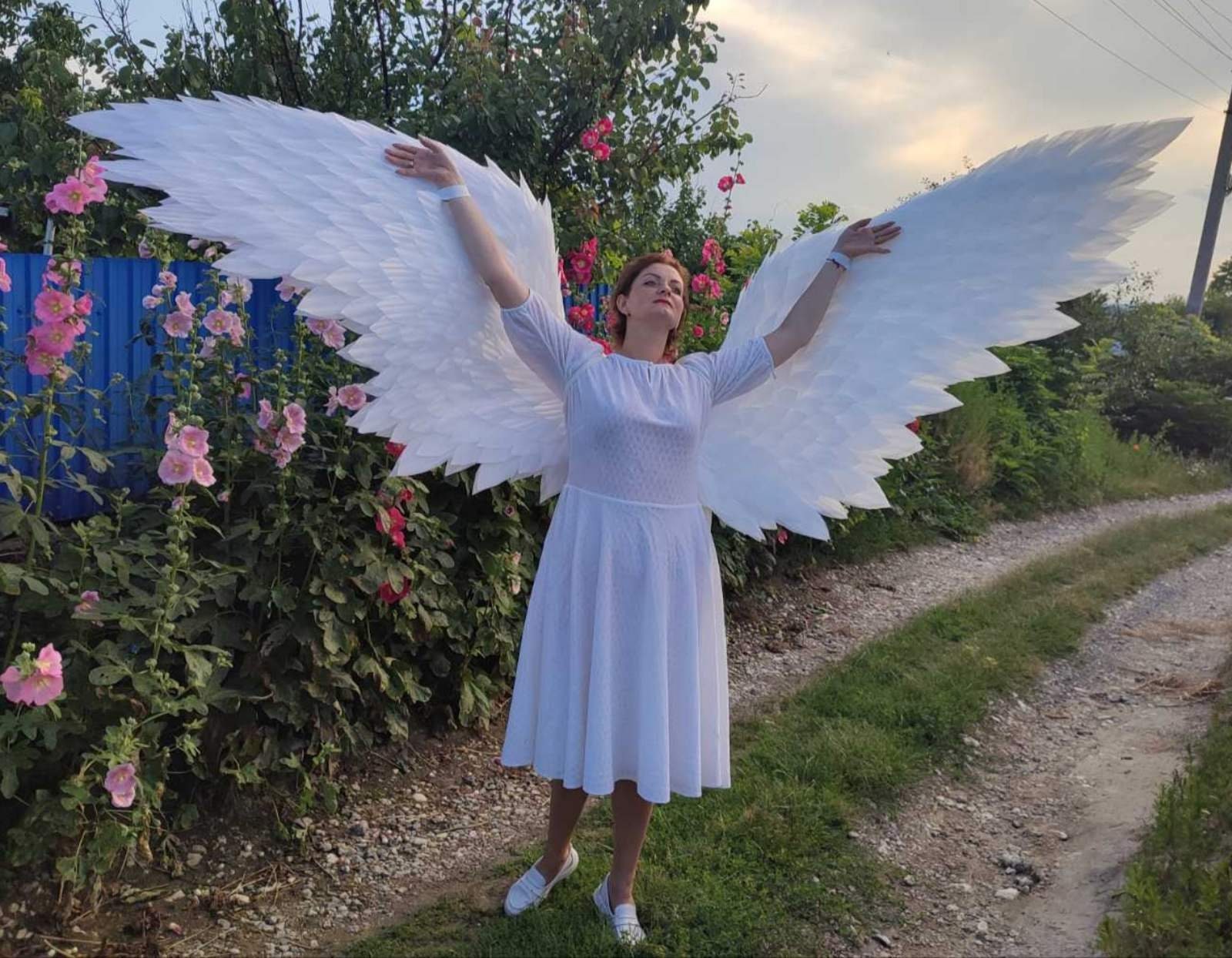 White Moveable Angel Wings for Versatile Cosplay, Wedding, and ...