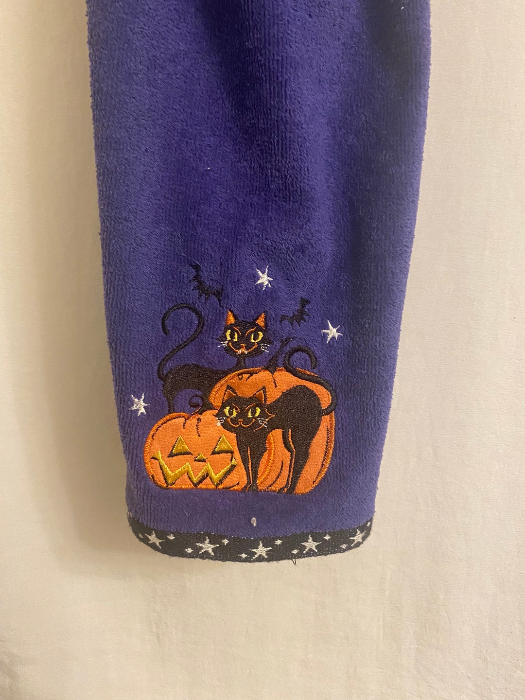 Halloween Stay Put Cats, Bats, and Pumpkins on Purple Absorbent Kitchen ...