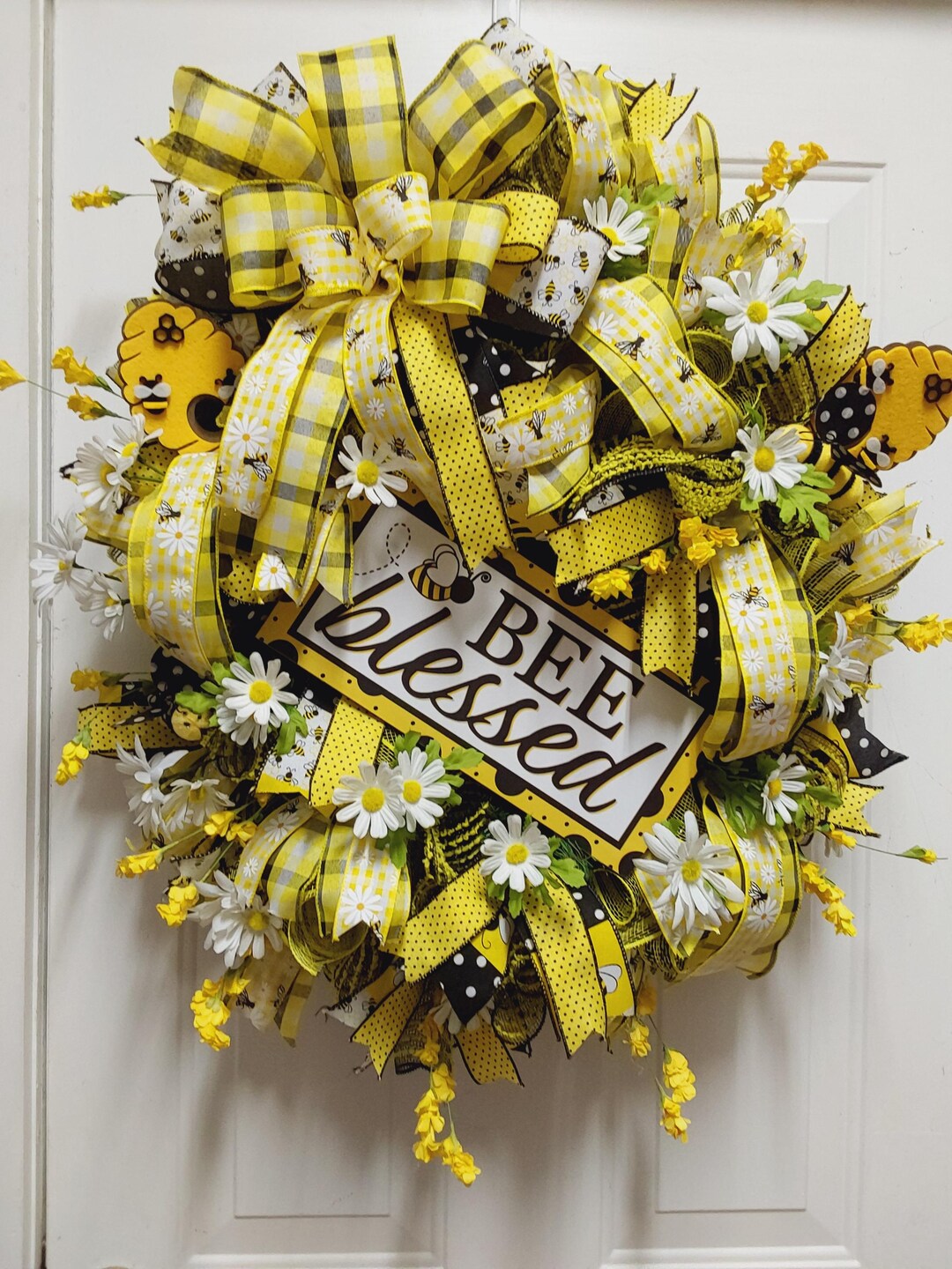 Large Bee Themed Wreath With Bee Blessed Sign,daisies,buzzing Bee ...