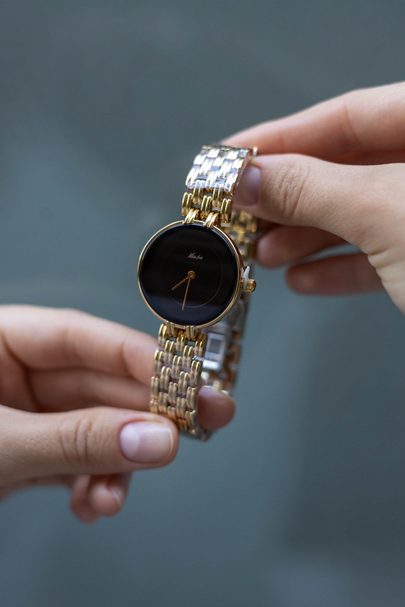 Quartz Watch With Minimalist Design for Women. Classic Watch. - Etsy