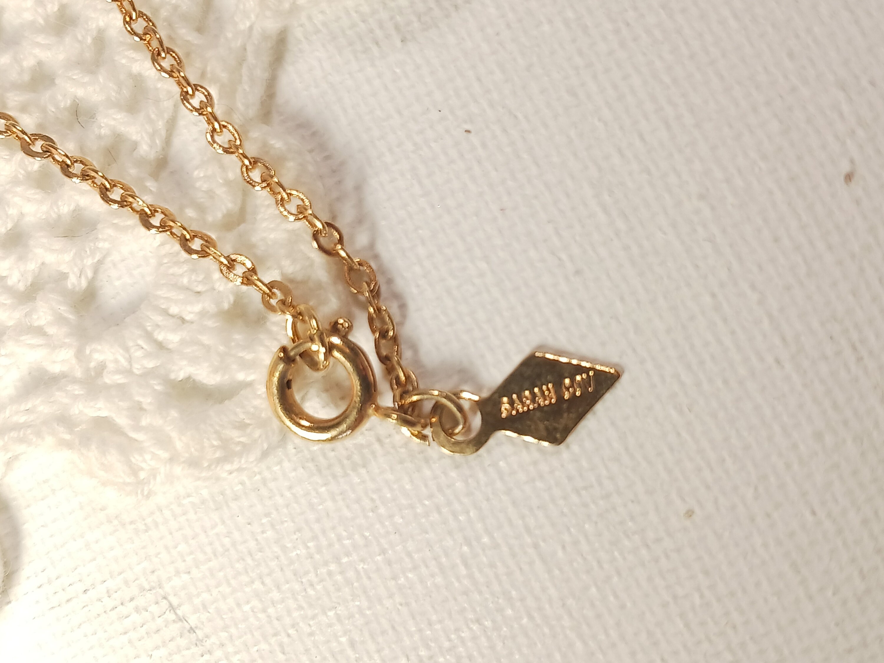 Sarah Coventry Signed Wire Wrapped White Beads Necklace, Vintage Gold ...