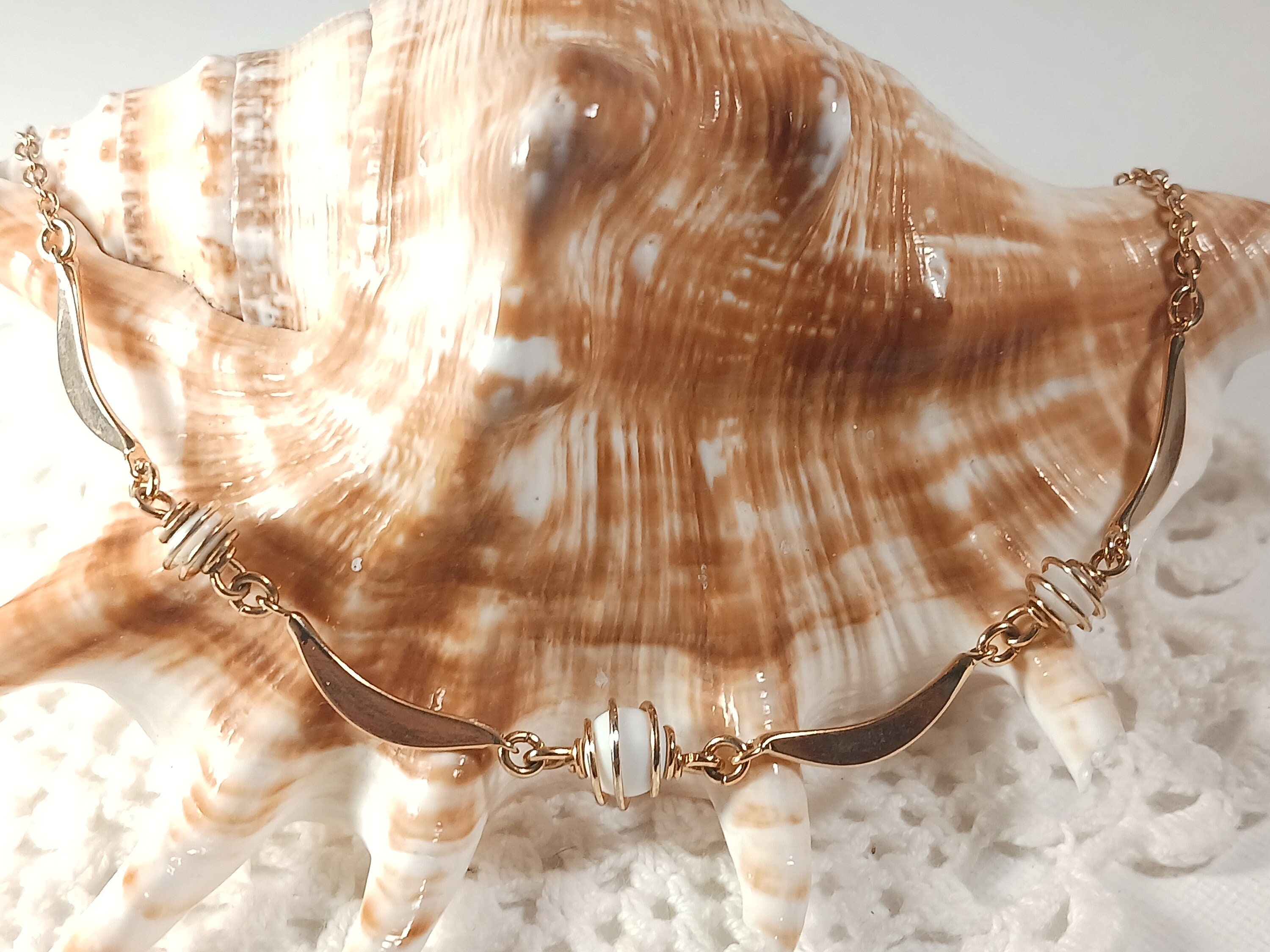 Sarah Coventry Signed Wire Wrapped White Beads Necklace, Vintage Gold ...