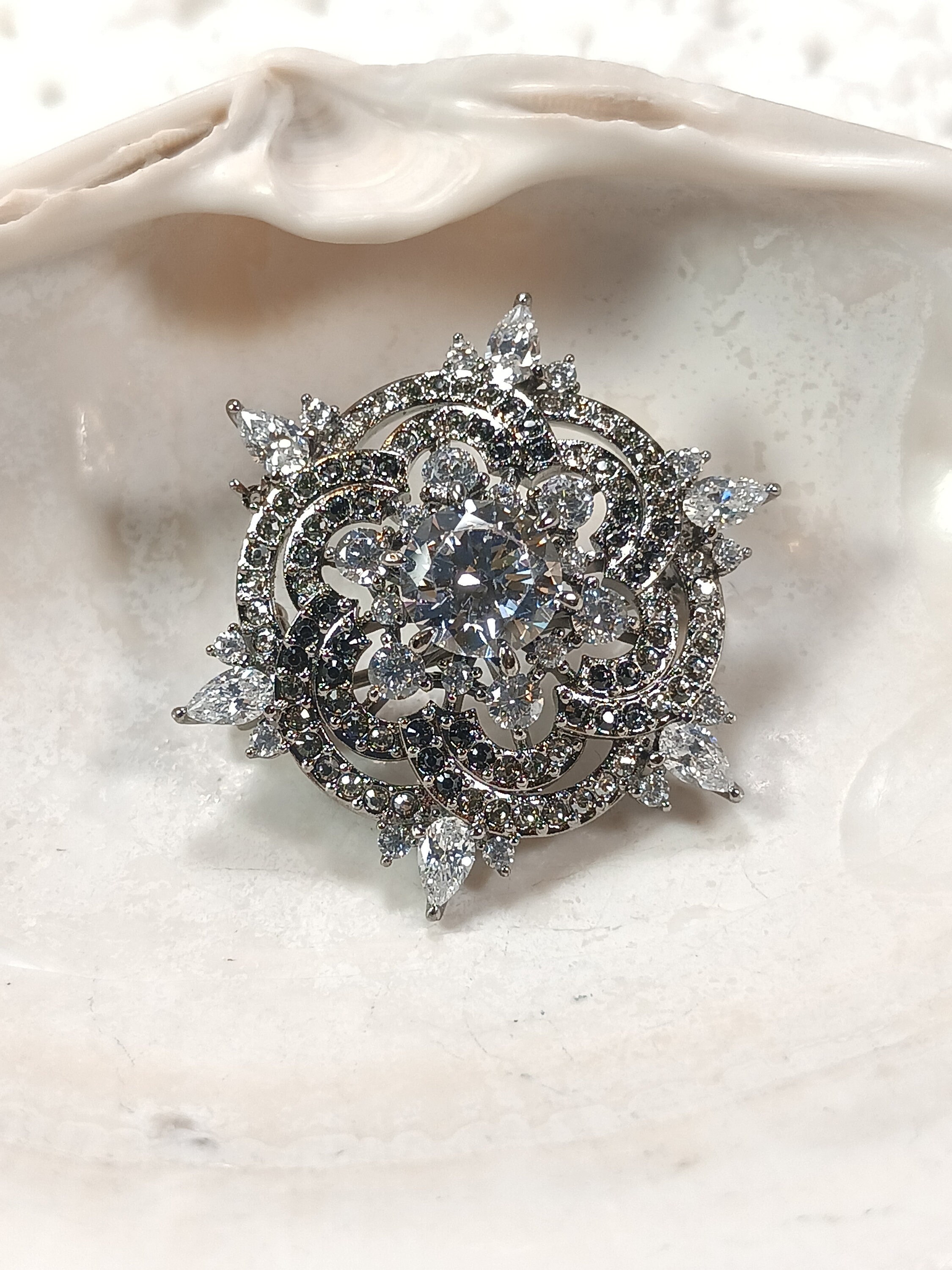 Vtg Clear and Black Rhinestone Hexagon Brooch, Silvertone Vtg Clear and Black Rhinestone Hexagon Brooch, Silvertone