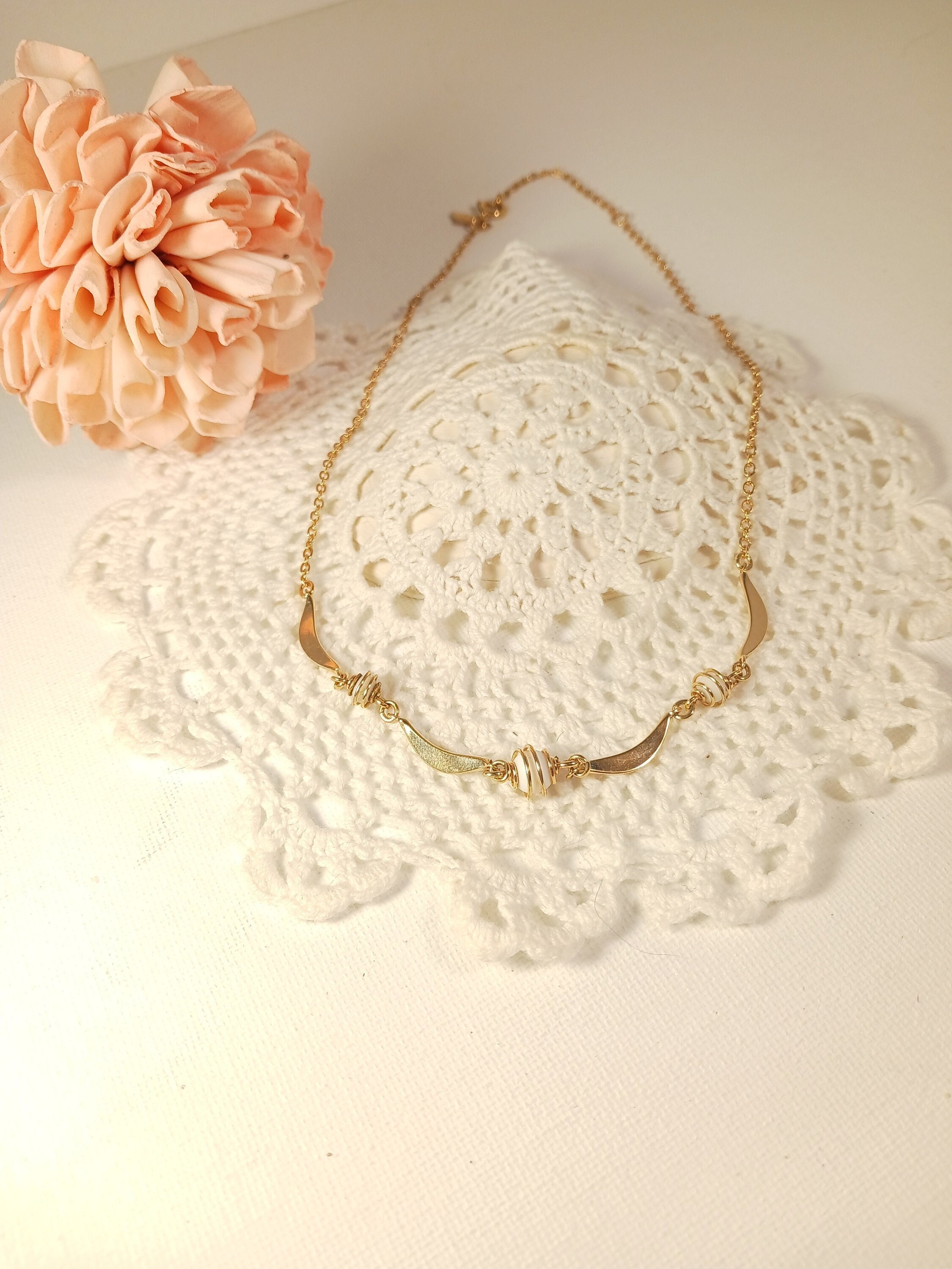 Sarah Coventry Signed Wire Wrapped White Beads Necklace, Vintage Gold ...