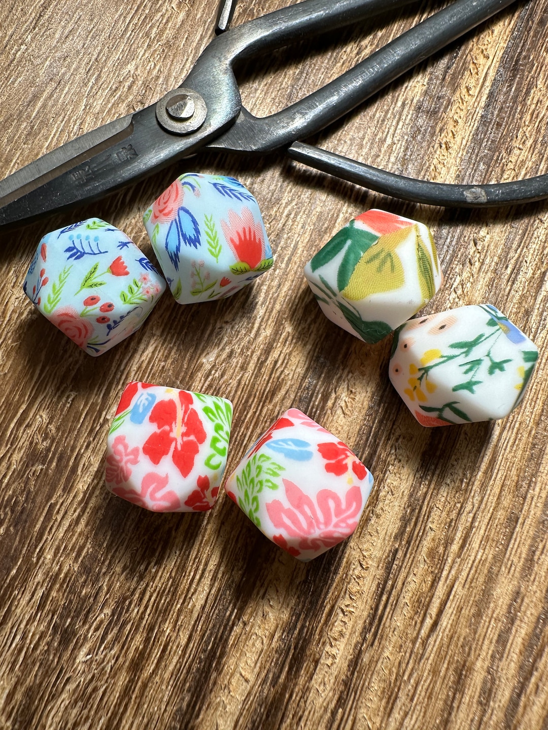 Floral Hexagon - Stitch Stoppers - Knitting Needle Point Protectors ...