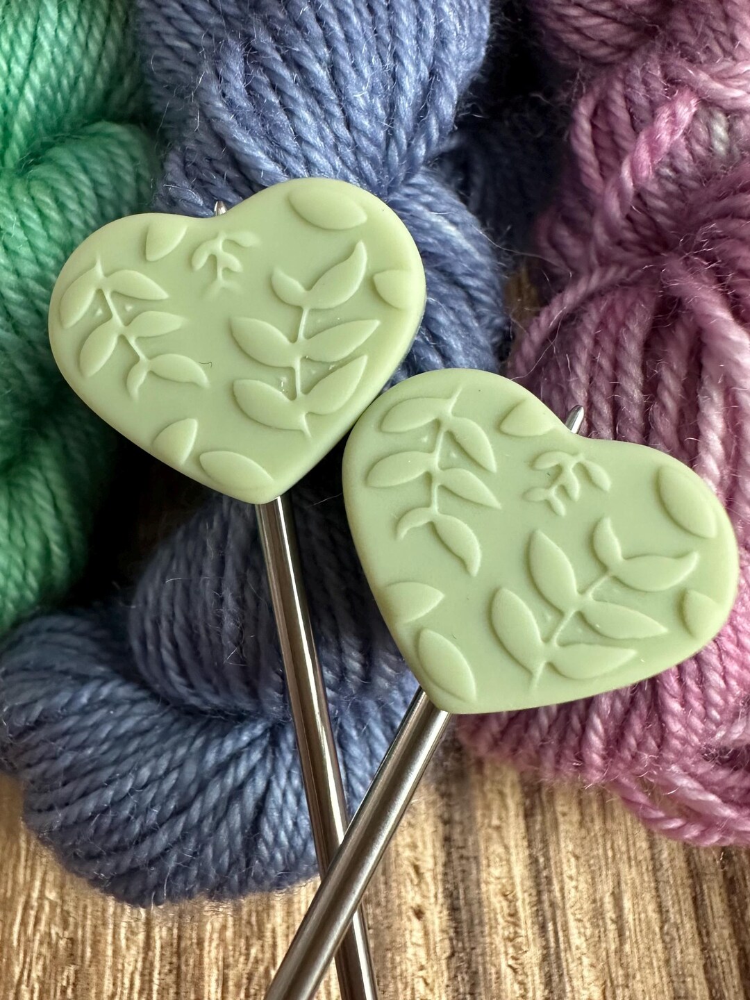 Floral Embossed Heart Stitch Stoppers - Knitting Needle Point ...