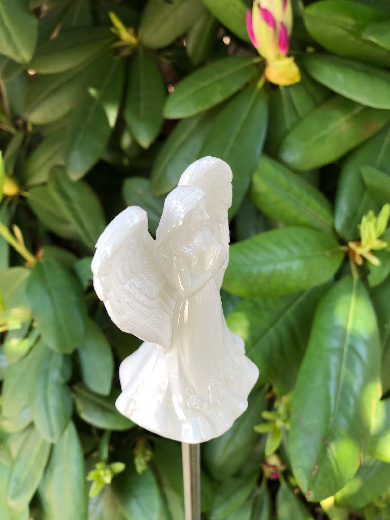 Plastic Purple Angel Garden Stake Decoration Solar Memorial Gift Light ...