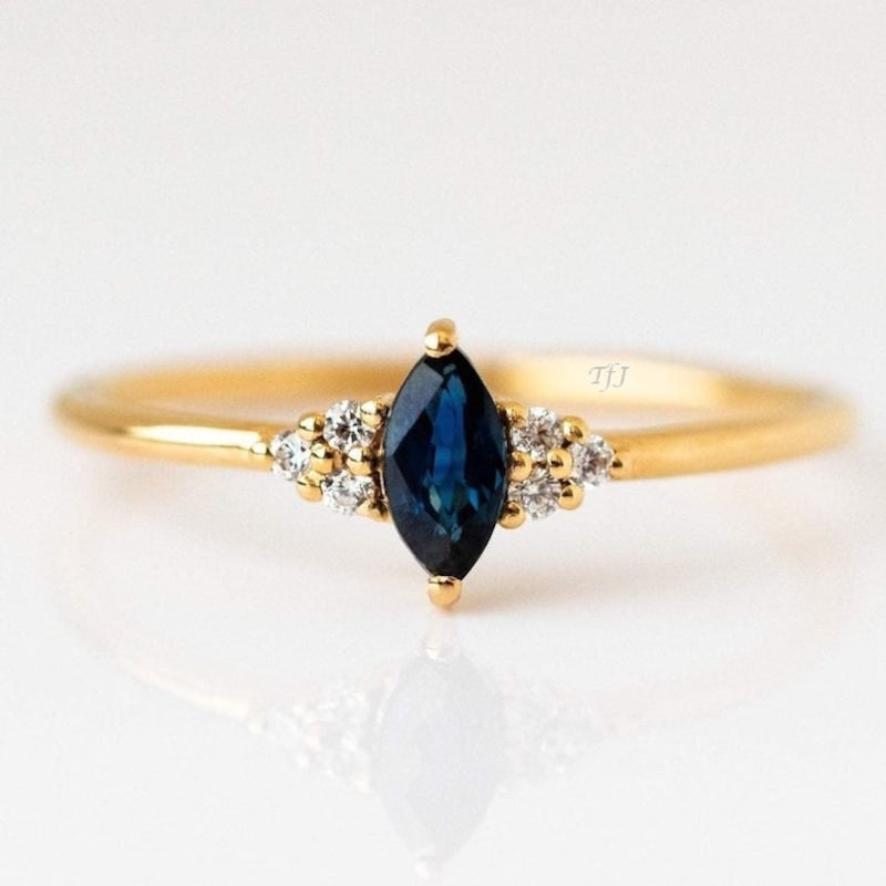 Gold Sapphire Ring - Etsy