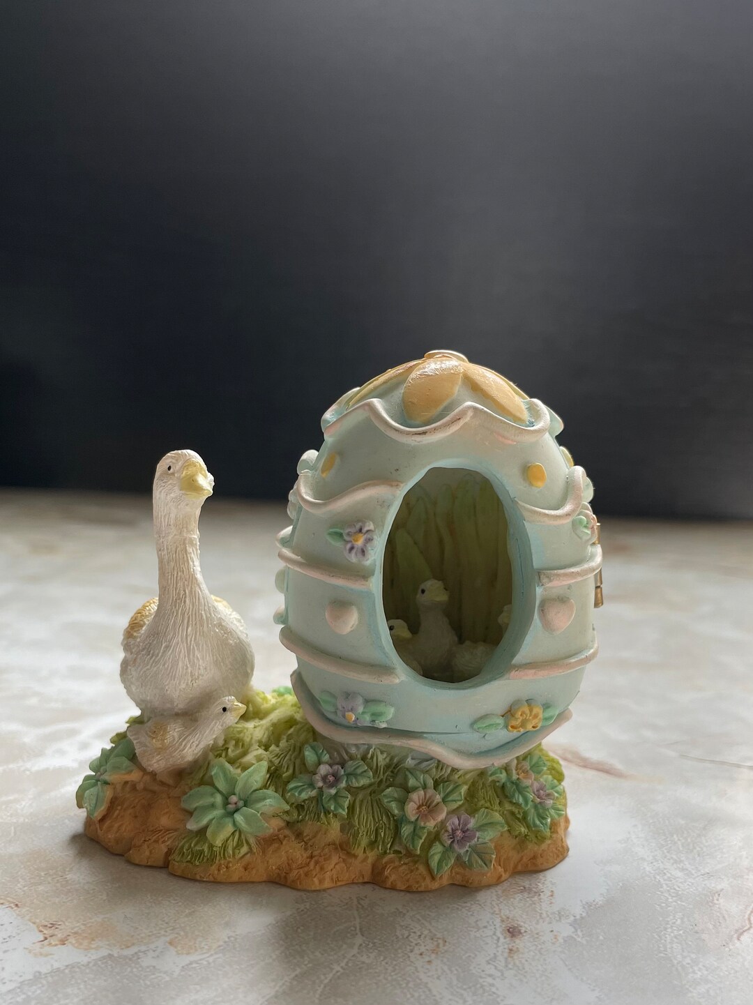 K's Collection Goose Geese With Opening Egg Resin Egg With Geese Inside ...