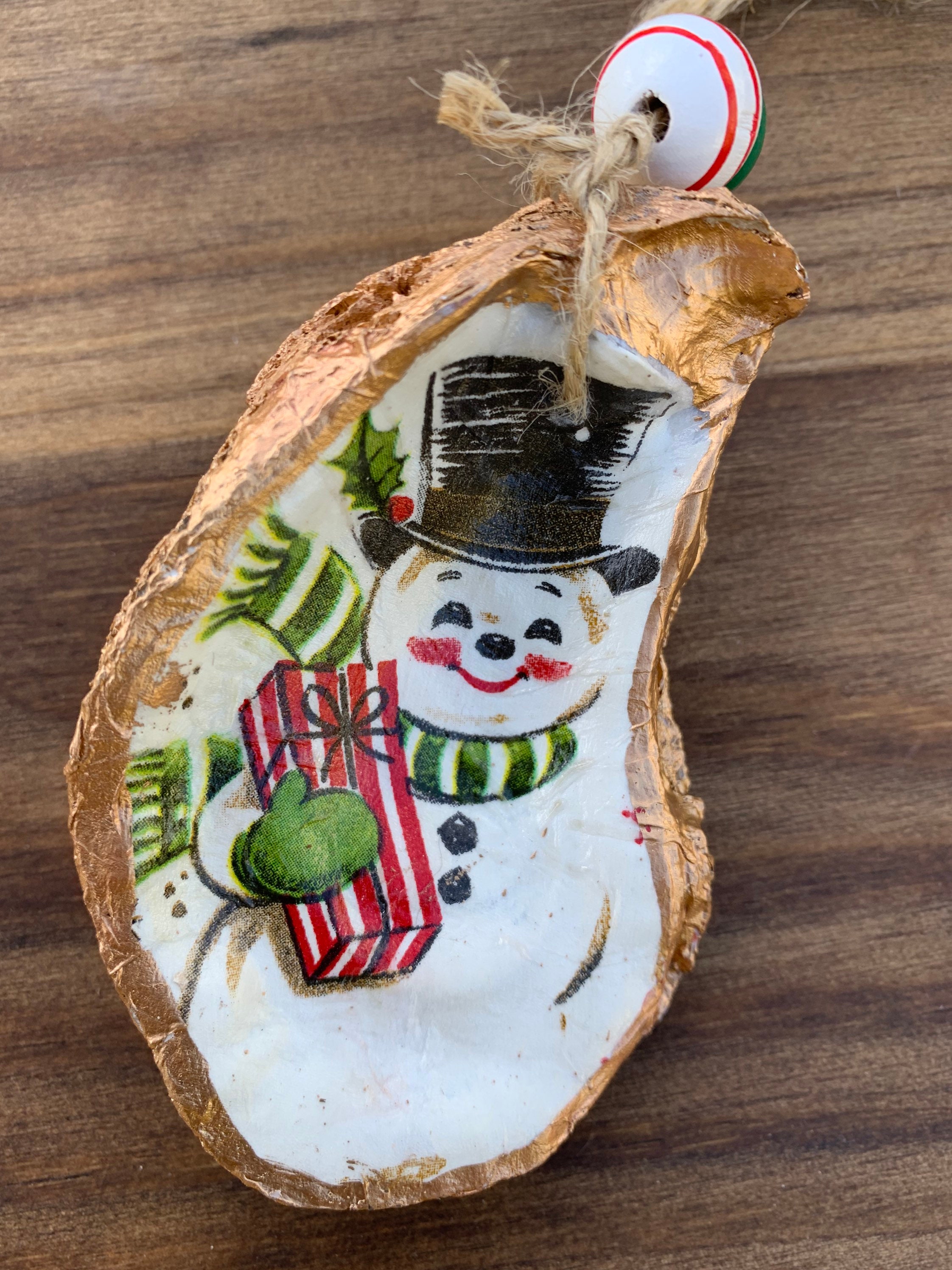 Painted Snowman Oyster Shells