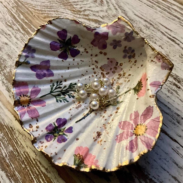 Shell Ring Dish - Etsy