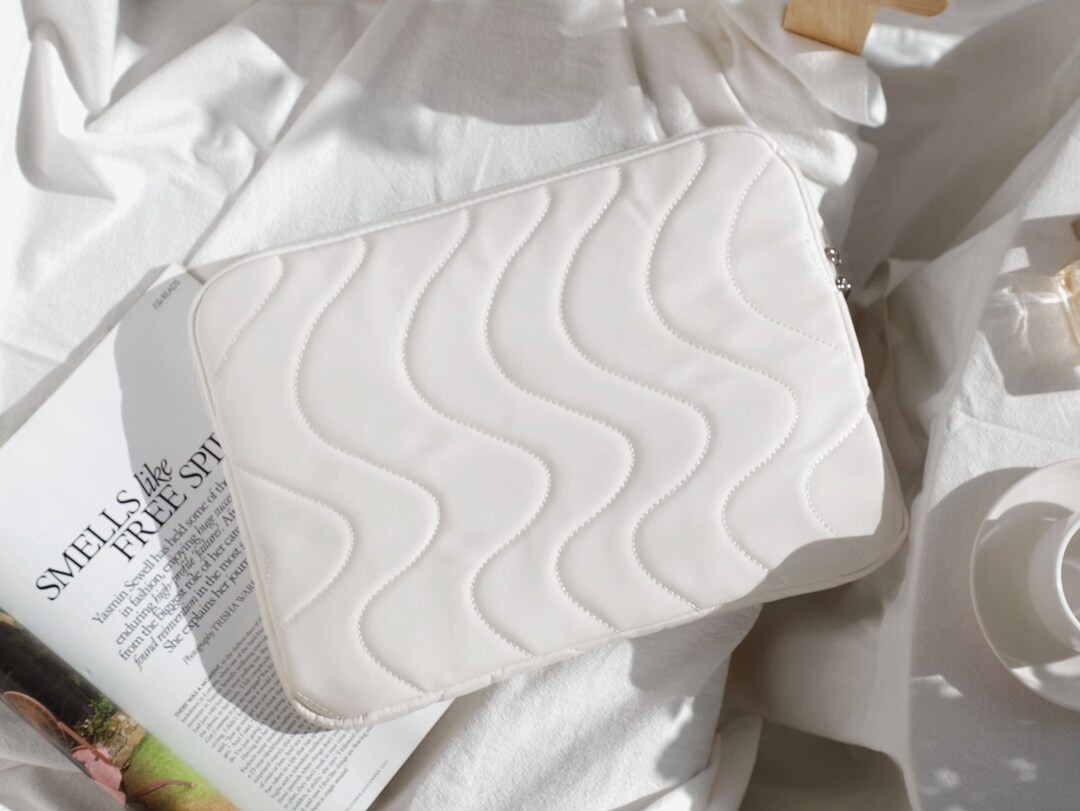 Pearl White Wave Line Laptop Sleeve 11 13 14 Inch, Plush Custom Name ...